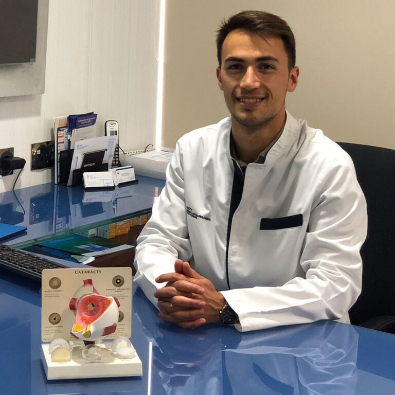 Equipo de oftalmólogos y optometristas | IOTT